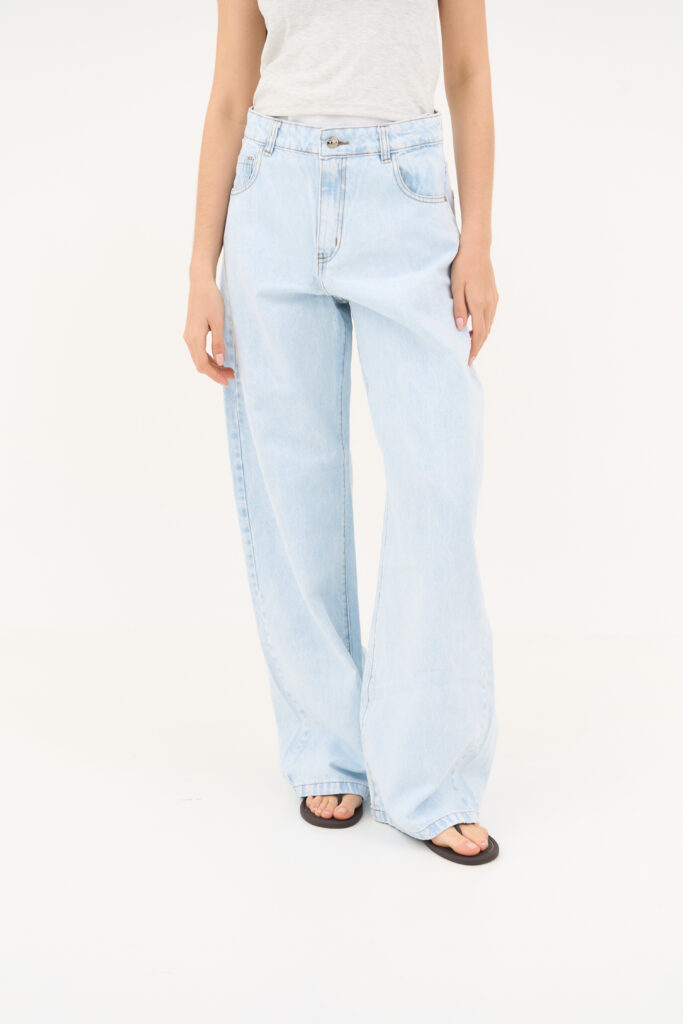 LYRA SKY – Dynamic Jeans