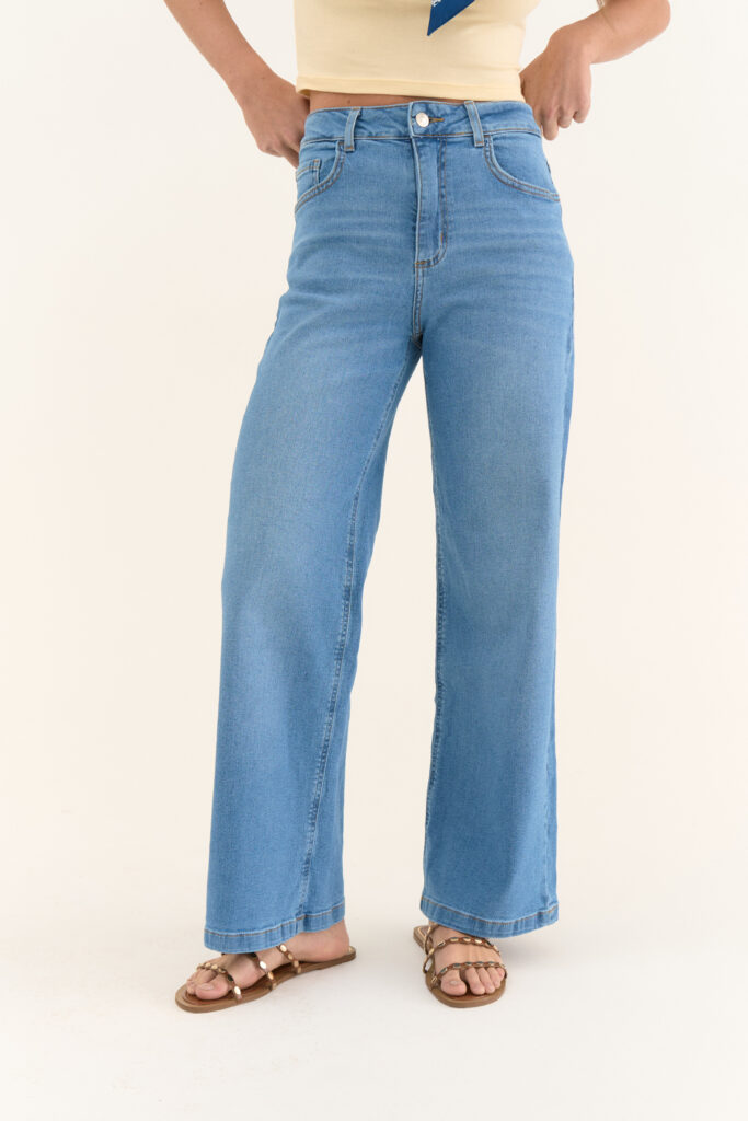 MAKA MIDBLUE – Dynamic Jeans